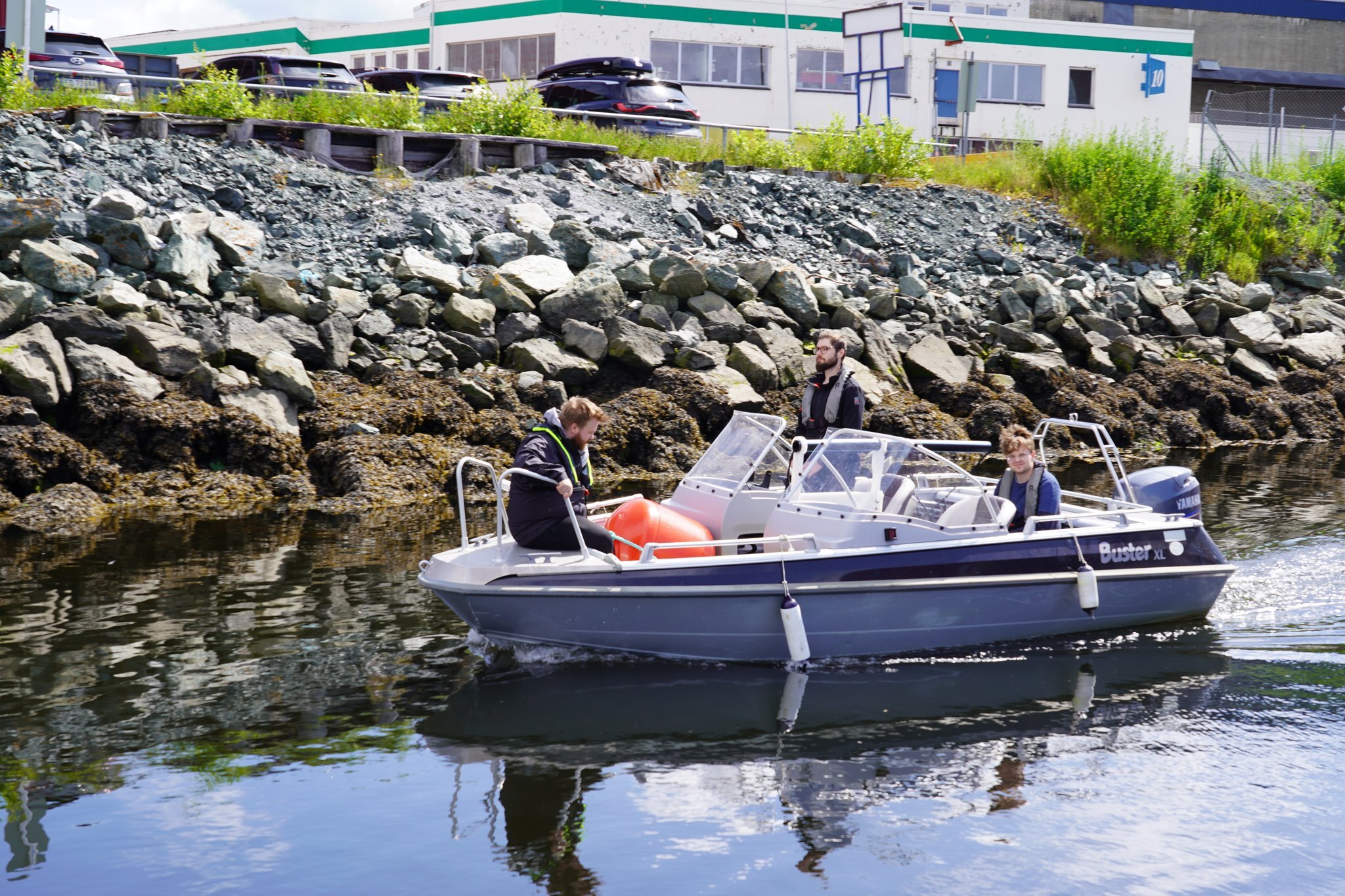 First Ocean Access buoy deployed at Nyhavna: Local collaboration for ...